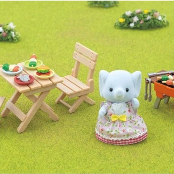 calico critters | Toys | Calico Critters Bbq Picnic Set Elephant Girl ...